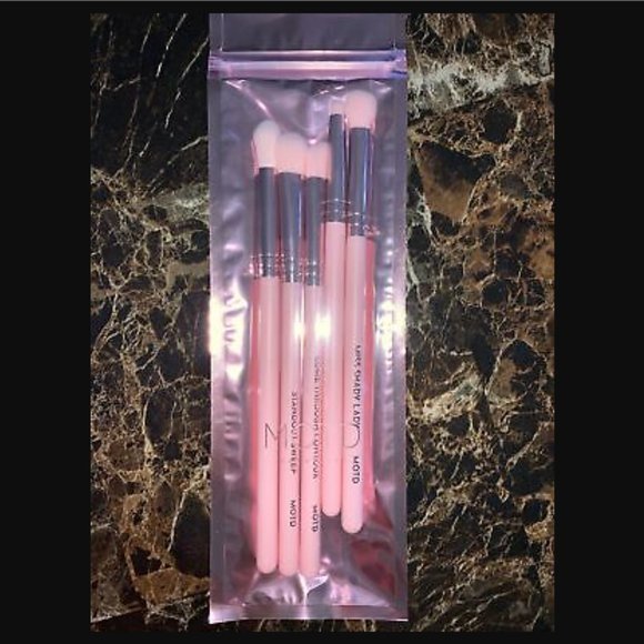 Motd | Makeup | 236 Motd Cosmetics In A Blush X5 Blending Eye Brush Set ...